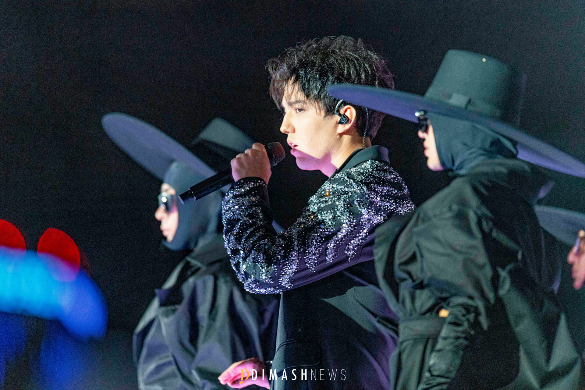 美しいディマシュ アルマトイでのコンサート Stranger | Dimash Qudaibergen ディマシュ クダイベルゲン 寝てもさめても