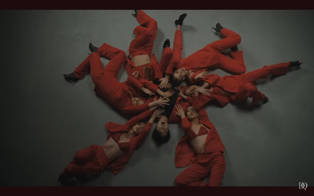 ディマシュ 煙に巻いたね「SMOKE」だけに！ | Dimash Qudaibergen ディマシュ クダイベルゲン 寝てもさめても